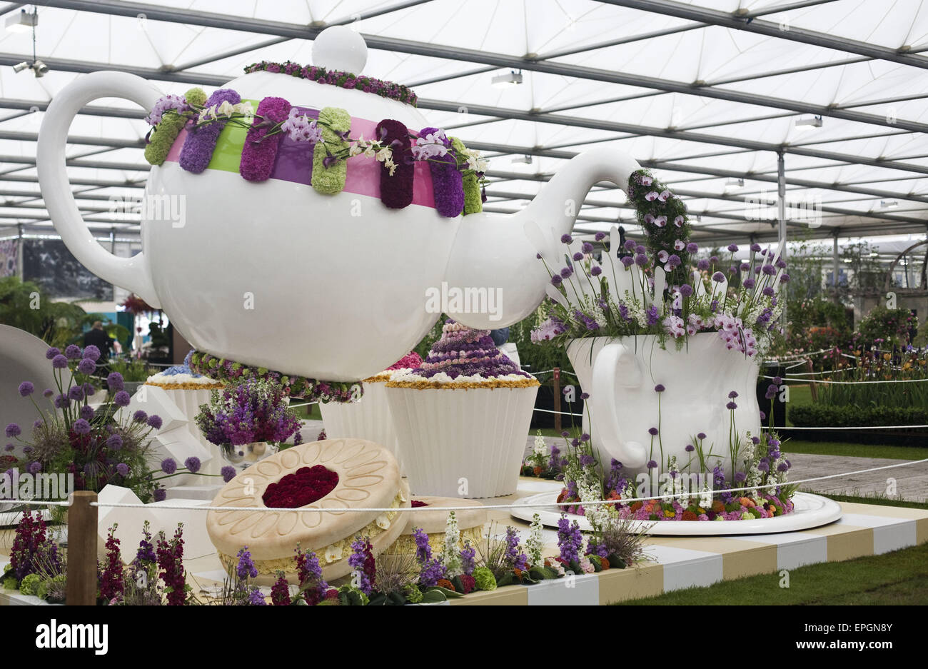 London, UK. 18th May, 2015. Interflora display features larger then ...