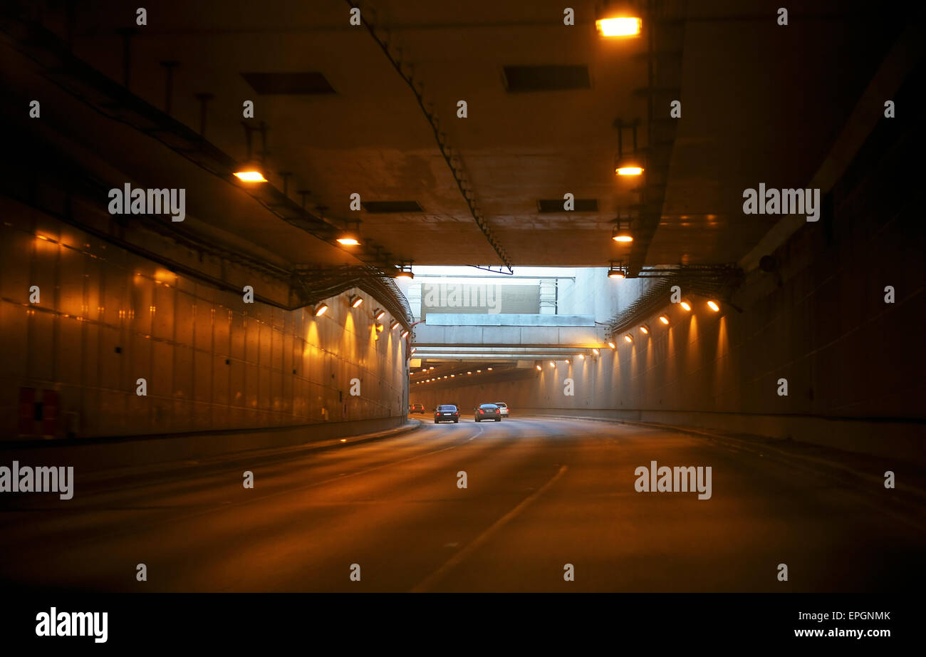 Two way tunnel traffic hi-res stock photography and images - Alamy