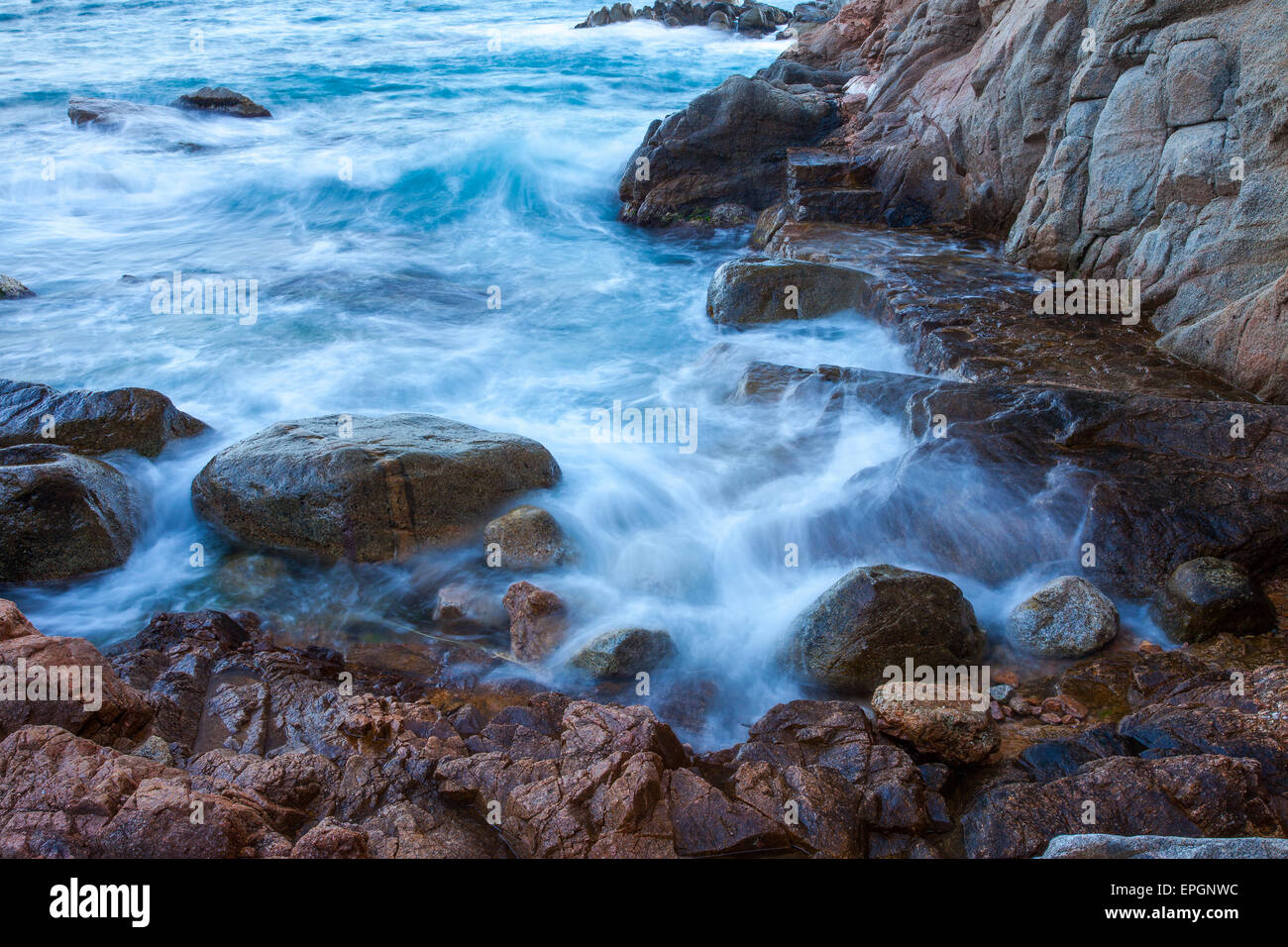 Wave energy sea hi-res stock photography and images - Alamy