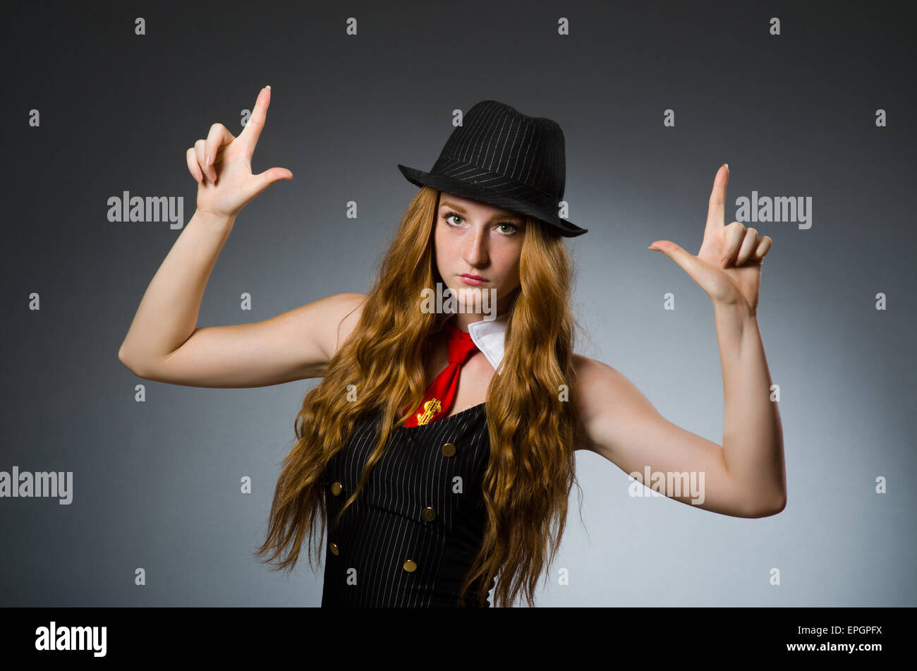 Pistol revolver in hand gangster hi-res stock photography and images ...