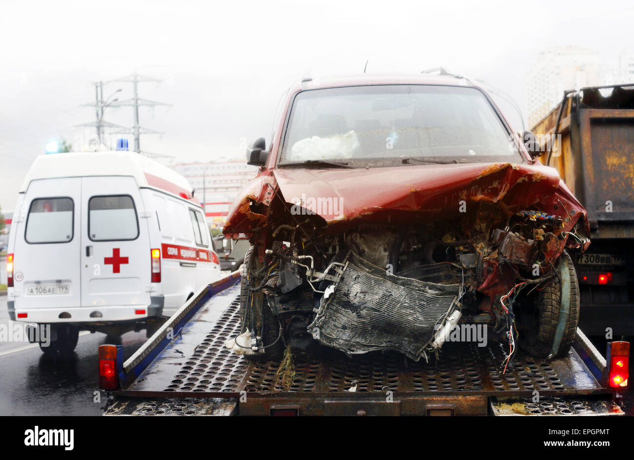 Ruined automobile hi-res stock photography and images - Alamy