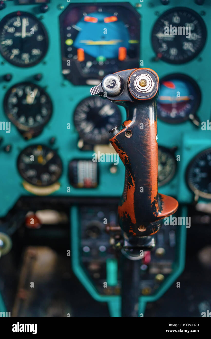 Cockpit frontal hi-res stock photography and images - Alamy