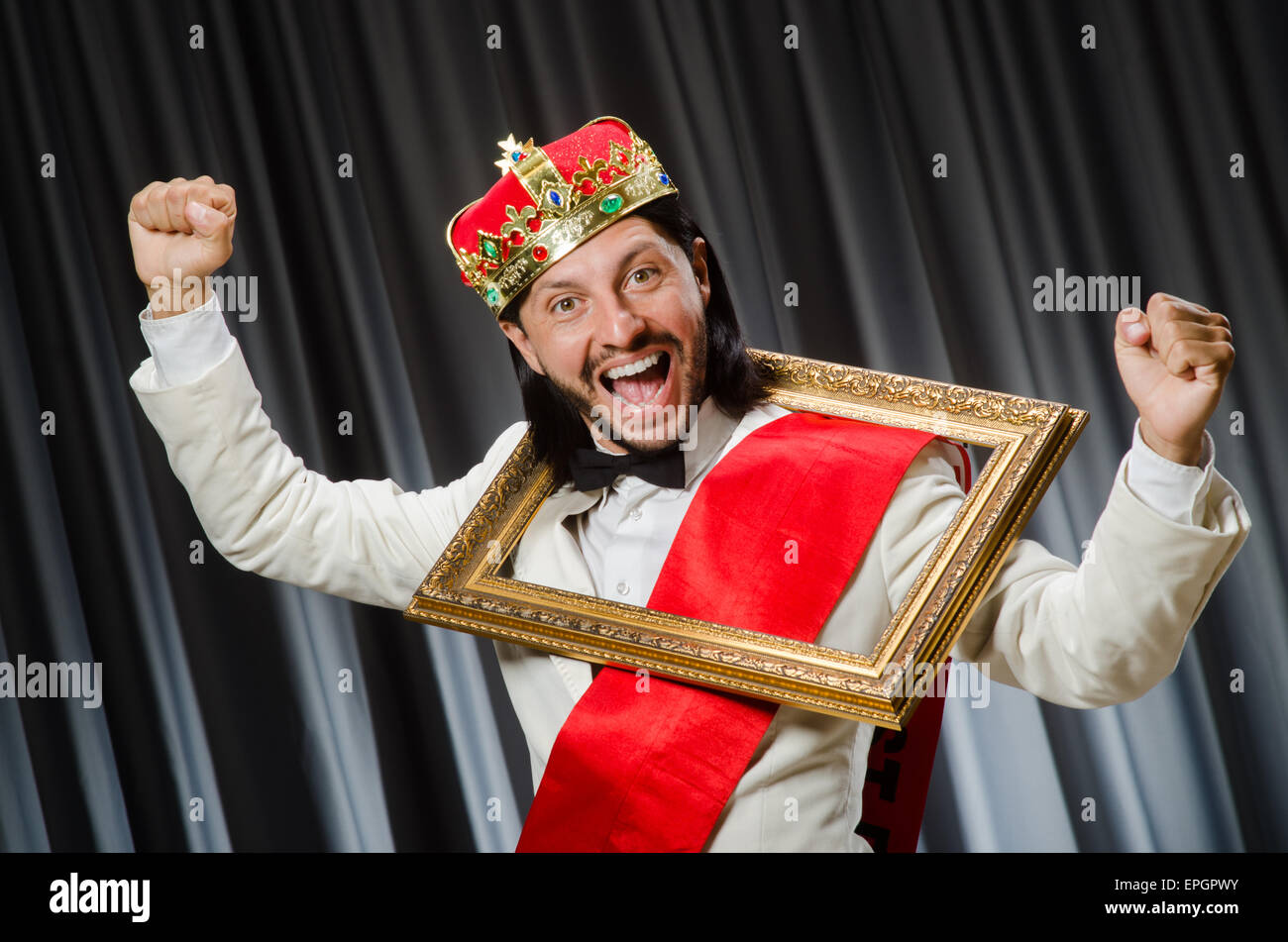 King with picture frame in funny concept Stock Photo - Alamy