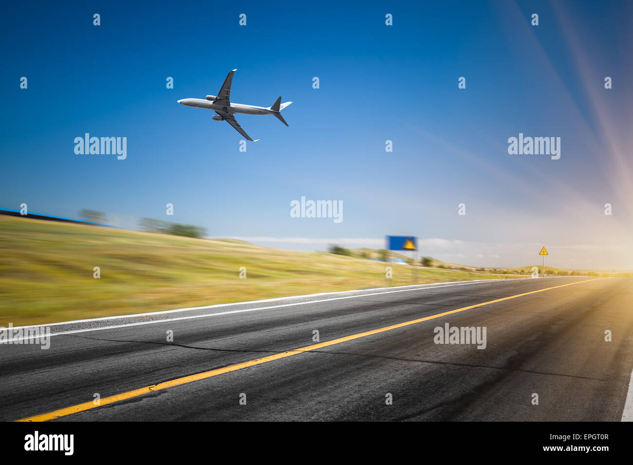 Airplane way hi-res stock photography and images - Alamy