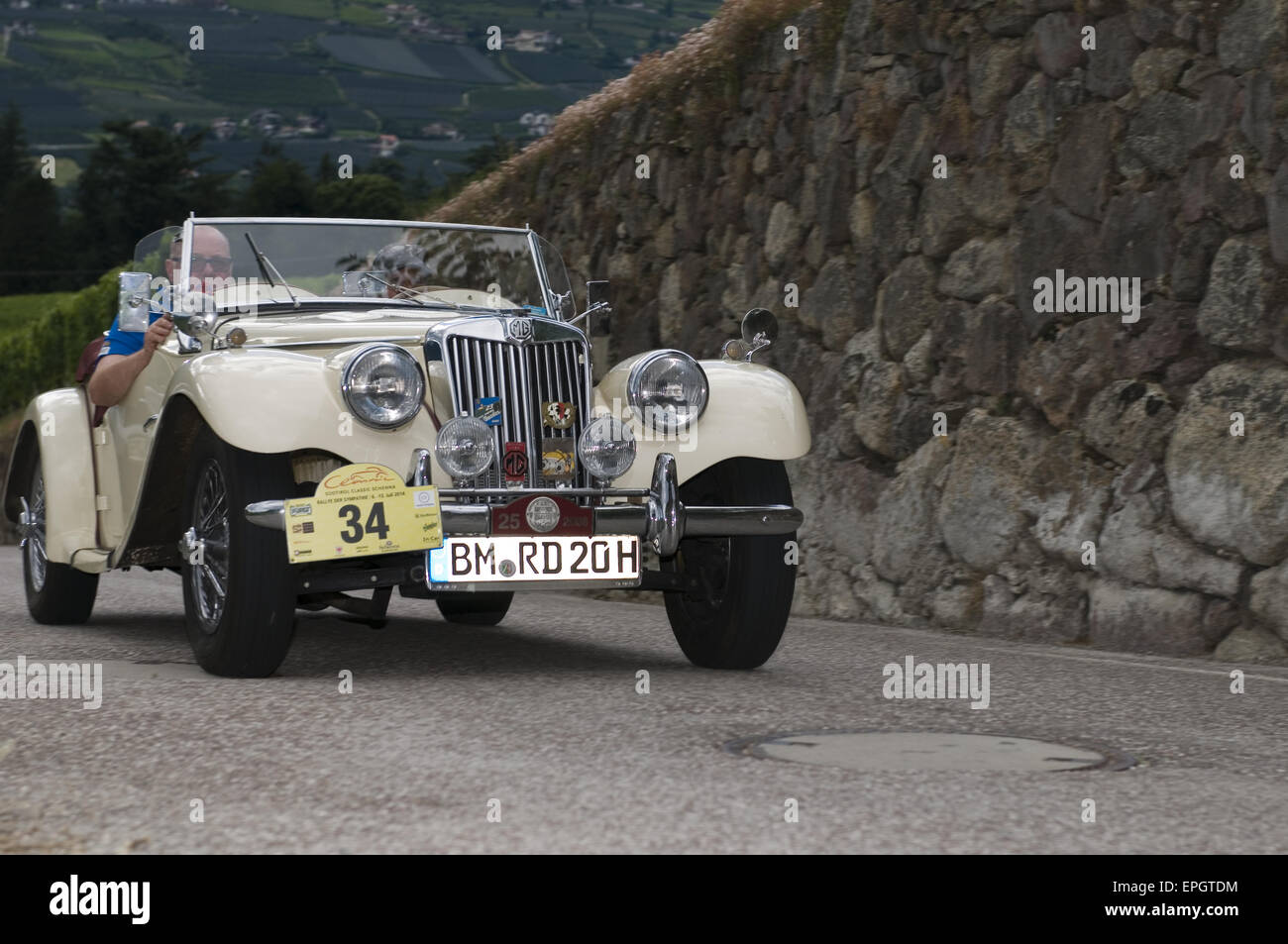 Mg tf cars hi-res stock photography and images - Alamy