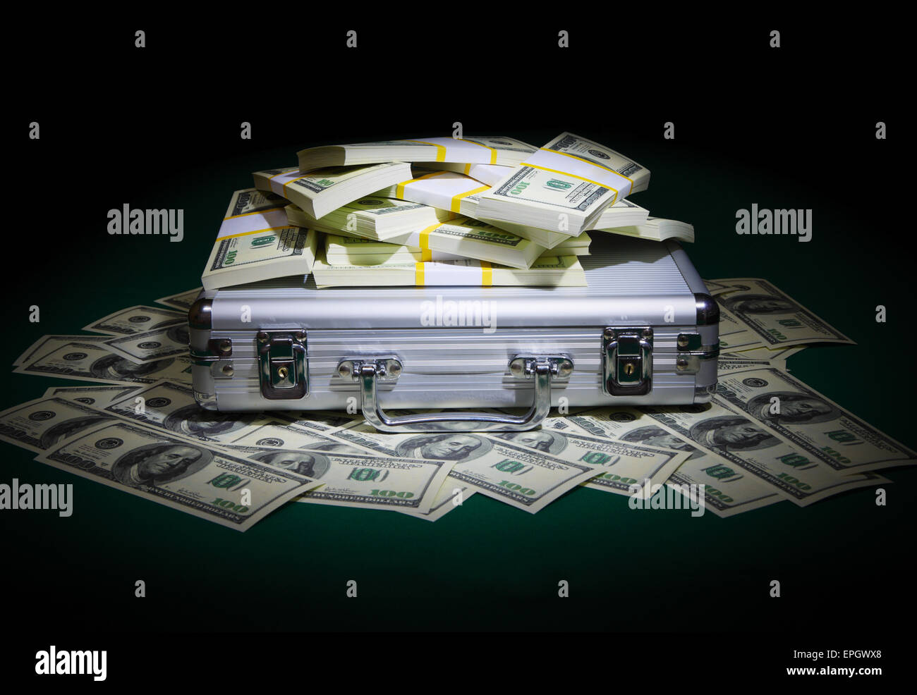 Suitcase symbol on stock hi-res stock photography and images - Alamy