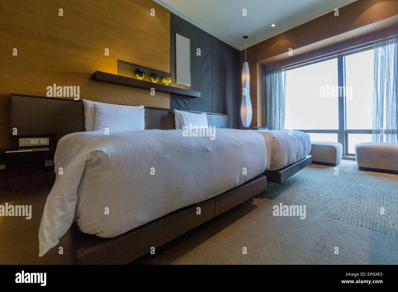 Bed decorating hi-res stock photography and images - Alamy