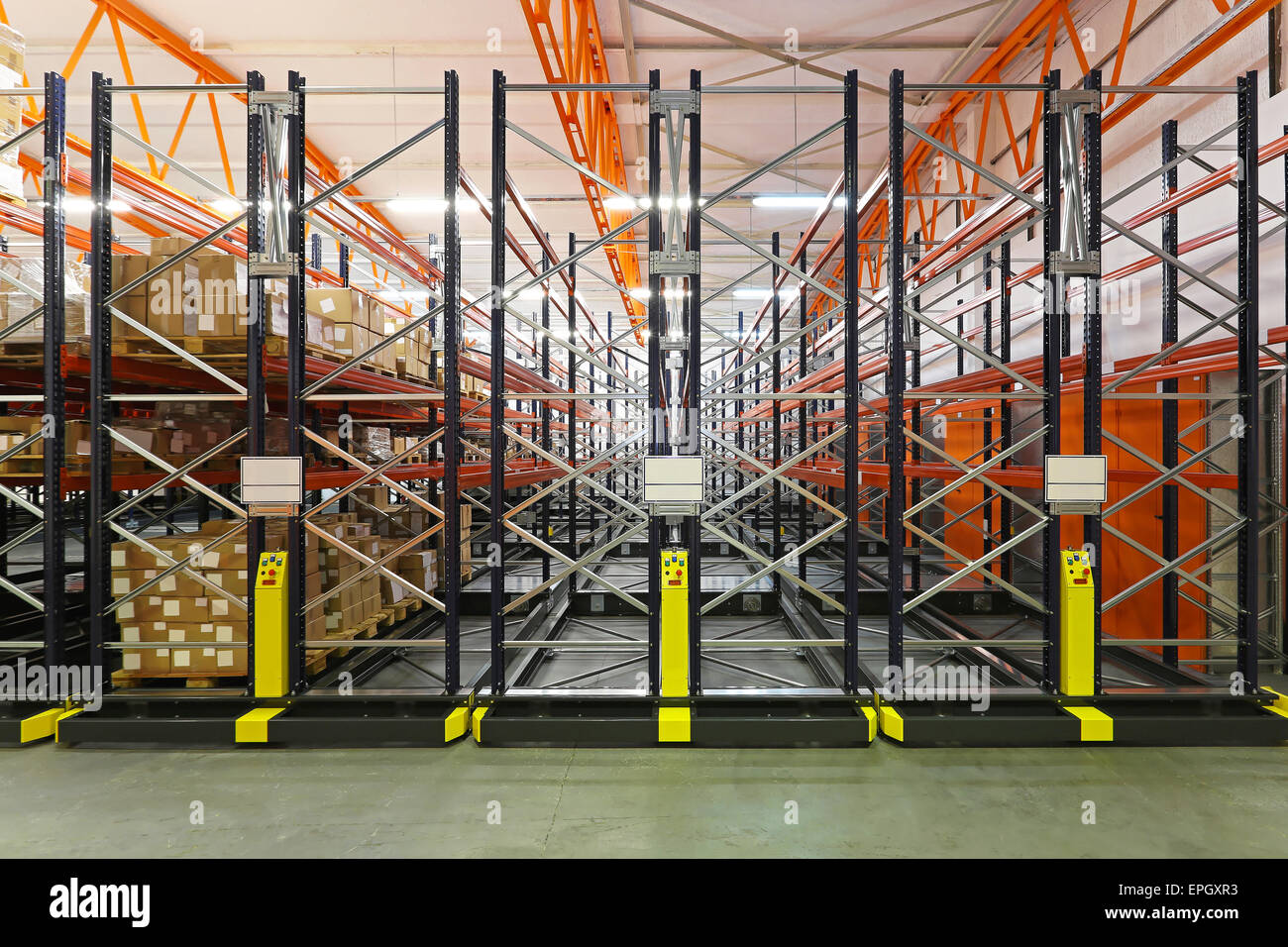 Automated storage hi-res stock photography and images - Alamy