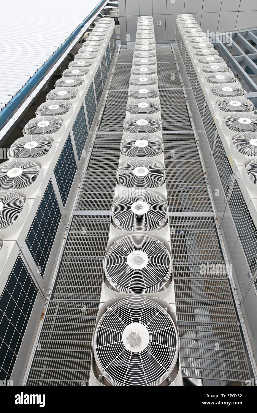 Central cooling units hi-res stock photography and images - Alamy