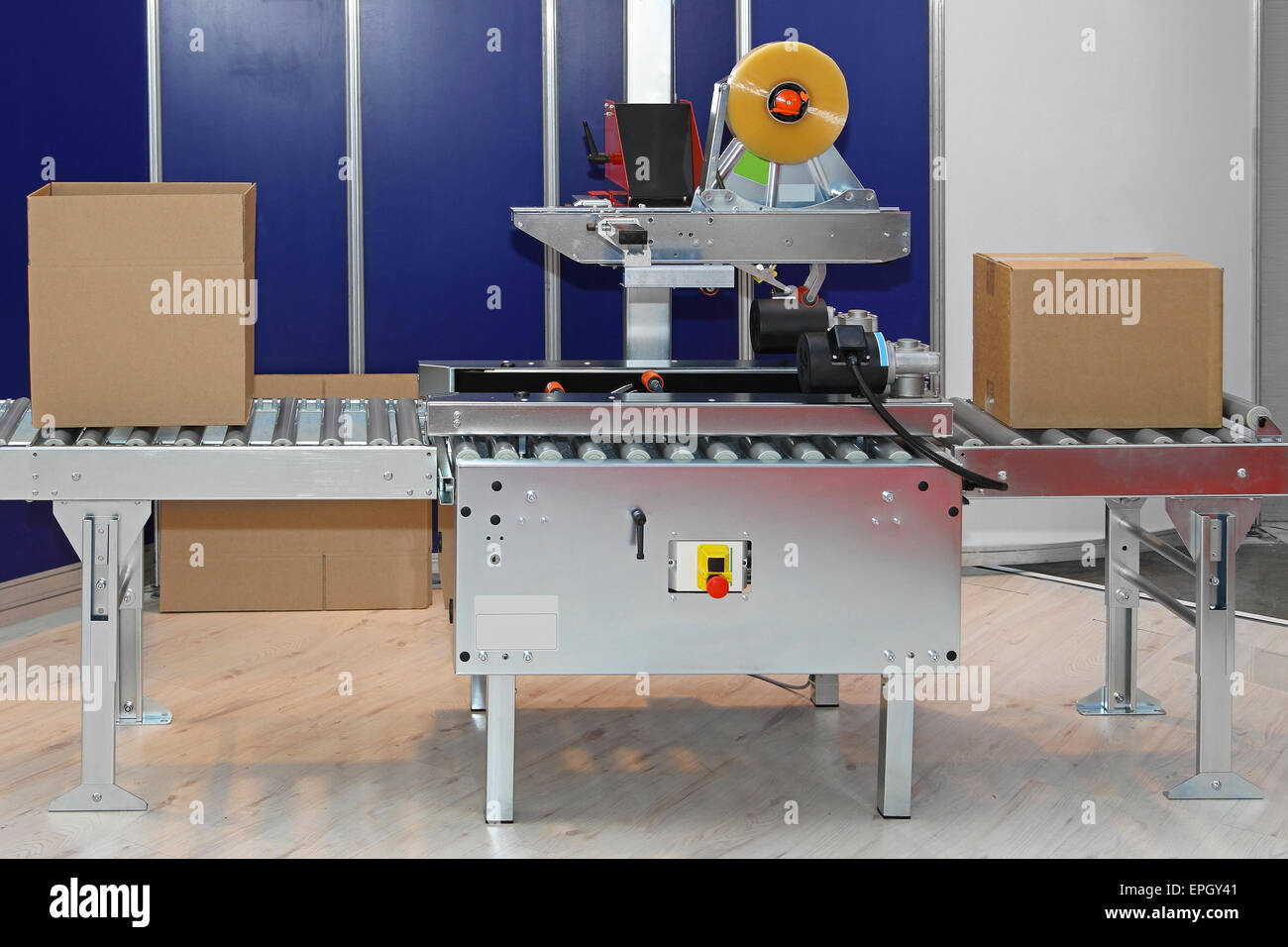 Packaging boxes hi-res stock photography and images - Alamy