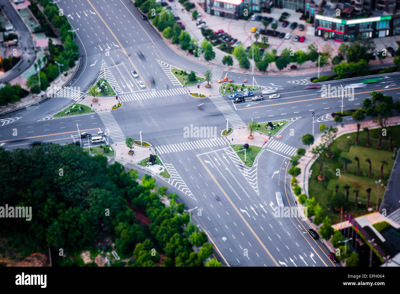 Cross street hi-res stock photography and images - Alamy