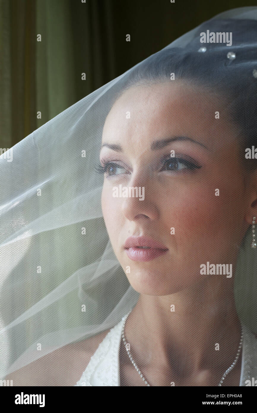 Girl in veil hi-res stock photography and images - Alamy