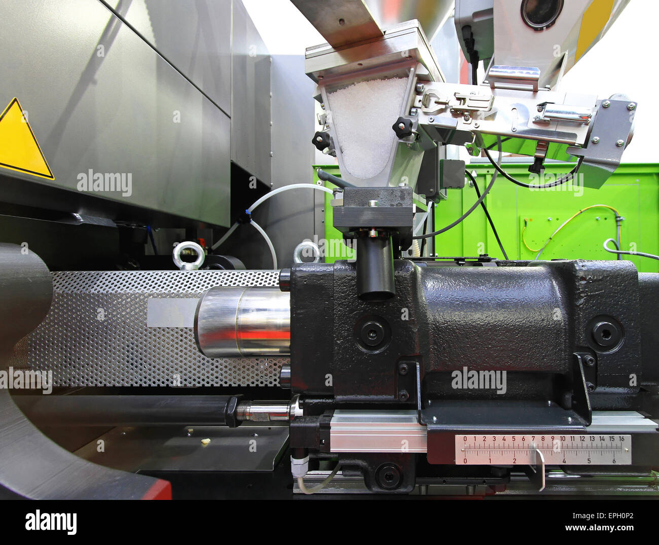 Injection molding machine hi-res stock photography and images - Alamy