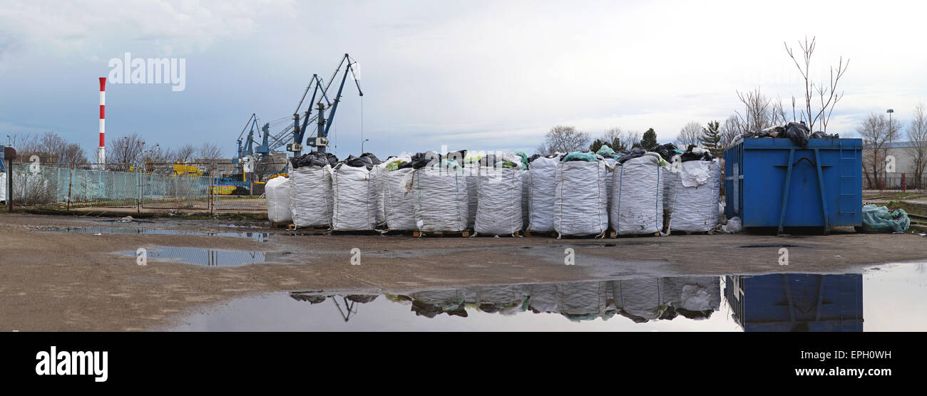 Recycling material hi-res stock photography and images - Alamy