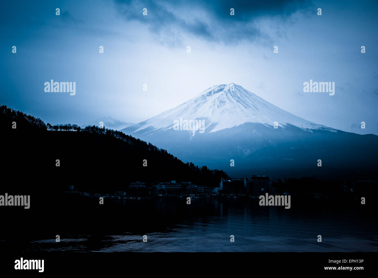 Fuji mount hi-res stock photography and images - Alamy