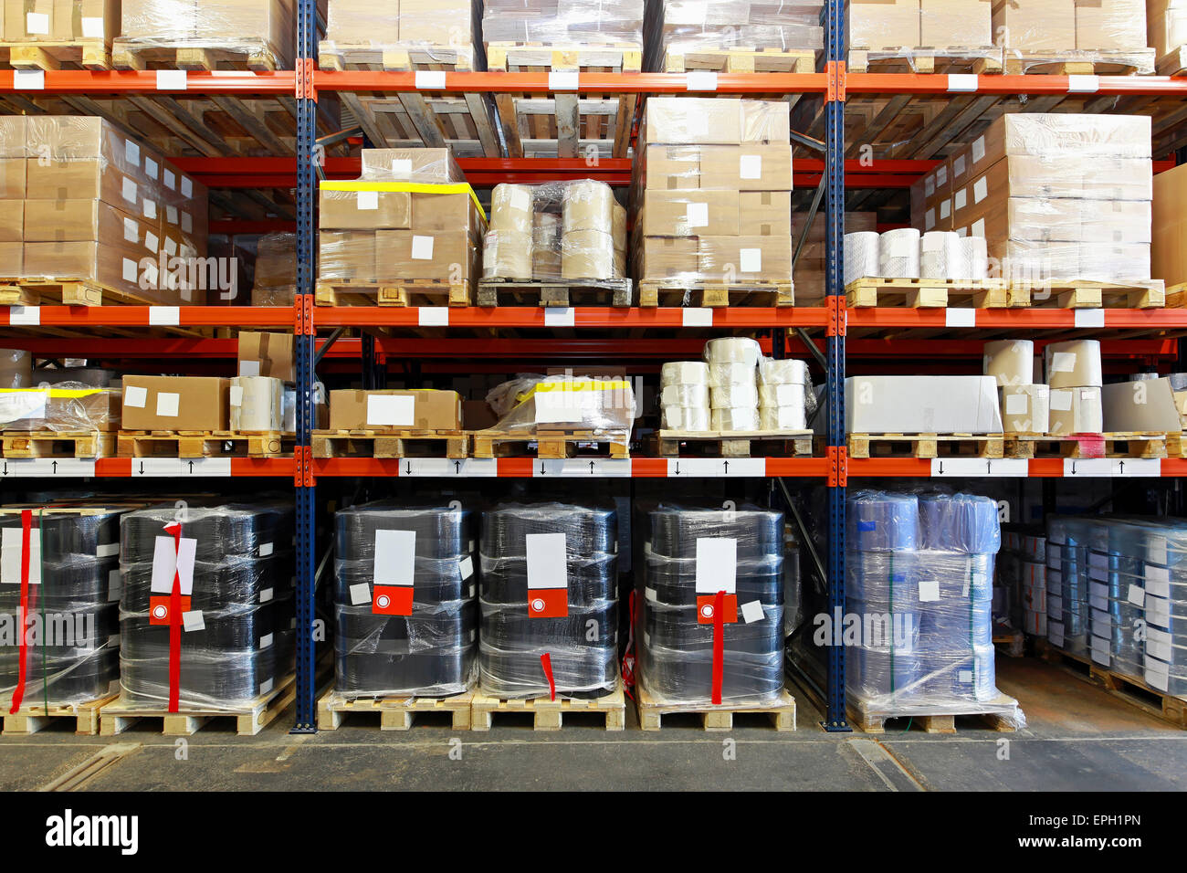 Warehouse storage racks boxes goods hi-res stock photography and images ...