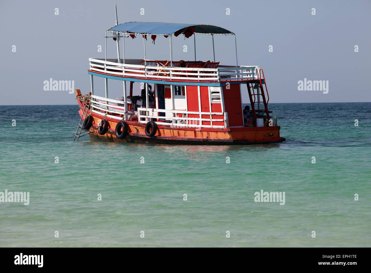 Drifting boat hi-res stock photography and images - Alamy