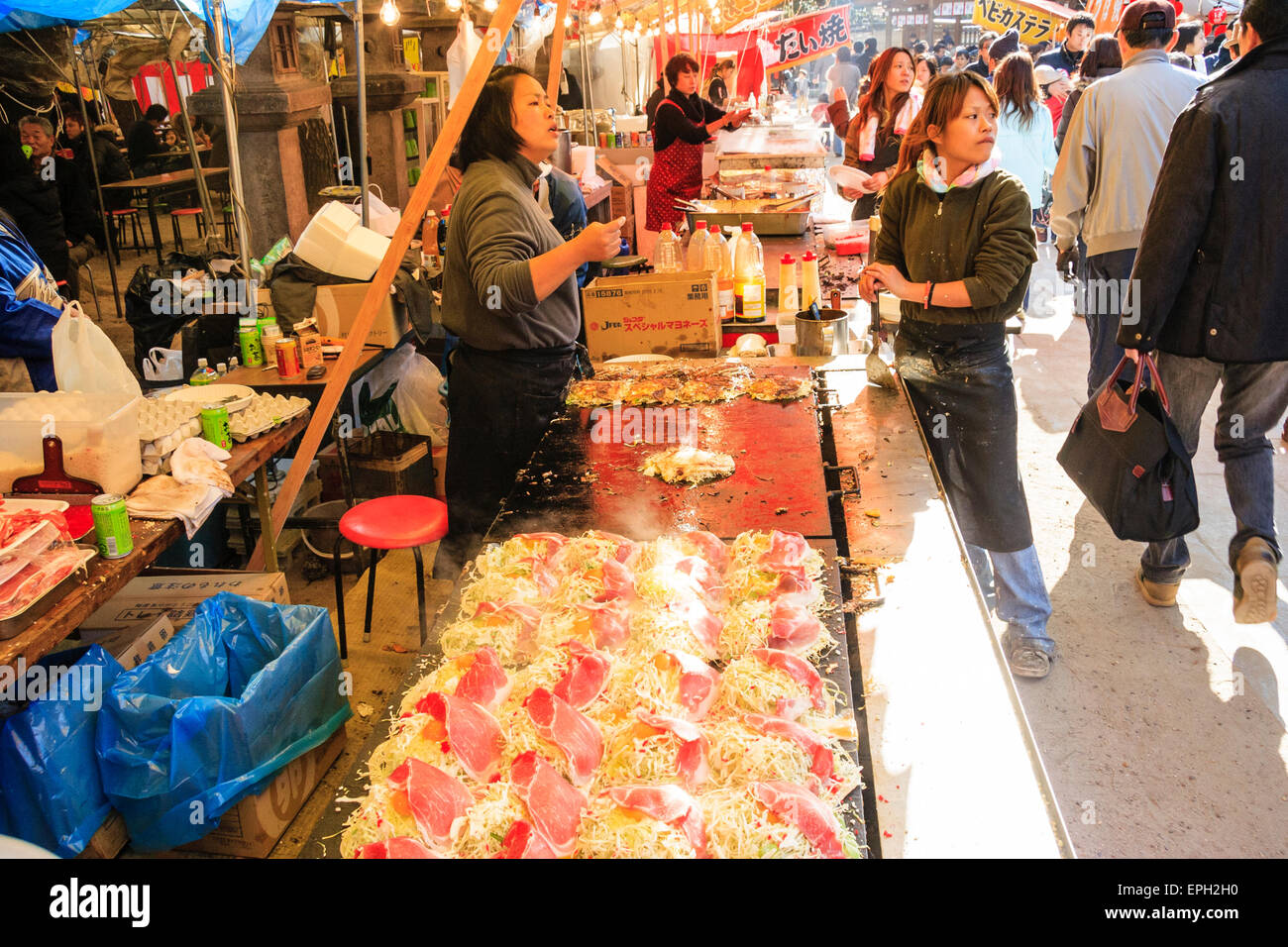 Japanese festival stall hi-res stock photography and images - Alamy