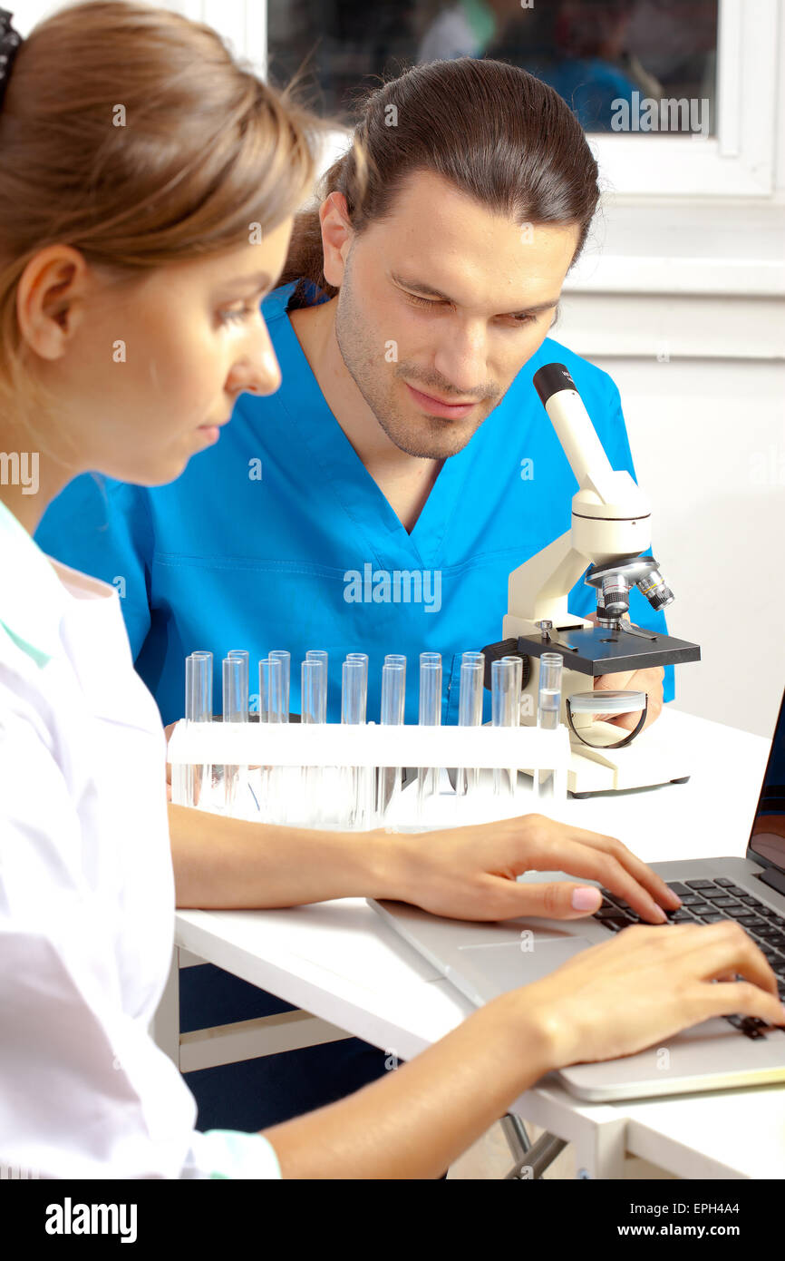 Scientific look hi-res stock photography and images - Alamy