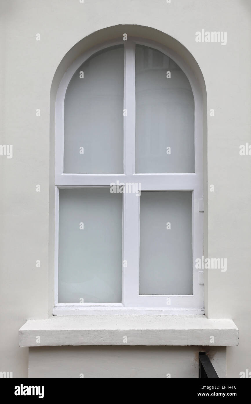 Arch window hi-res stock photography and images - Alamy