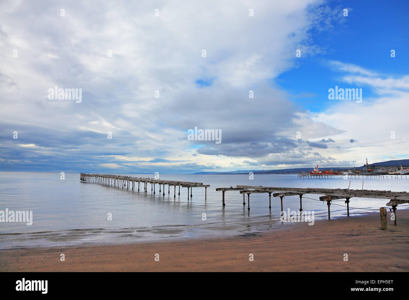 Lost pier hi-res stock photography and images - Alamy Lost pier hi-res stock photography and images - Alamy