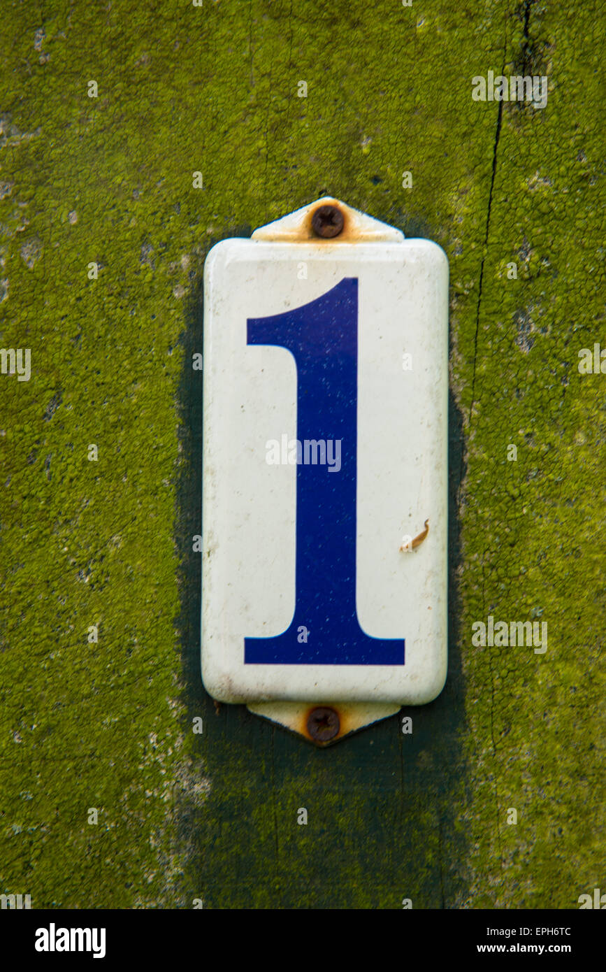 Blue number plate hi-res stock photography and images - Alamy