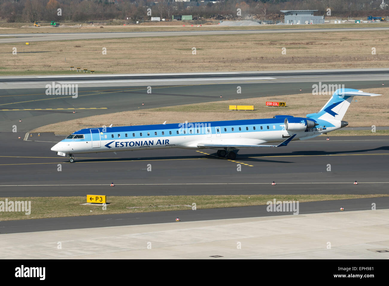 Embraer e 170 hi-res stock photography and images - Alamy