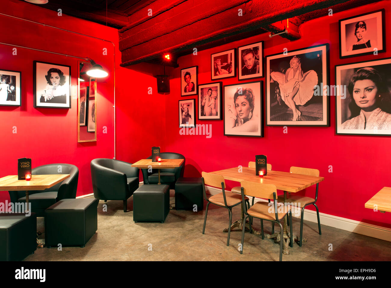 Vino Vino winebar, Bath, UK Stock Photo - Alamy