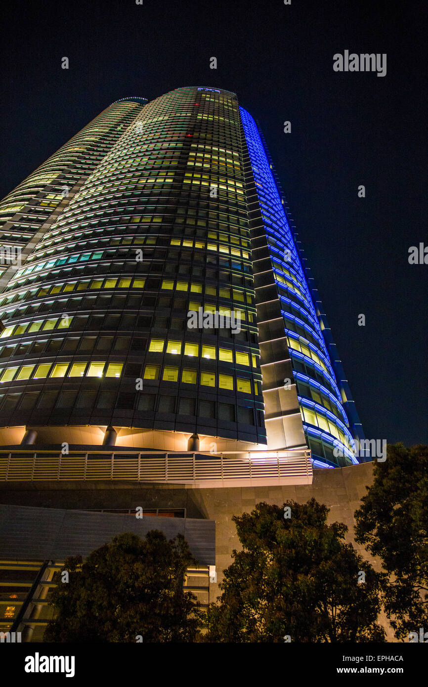 Roppongi hills mori building tower hi-res stock photography and images ...