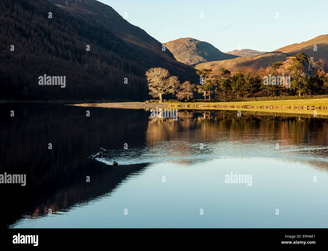 Buttermere fells hi-res stock photography and images - Alamy