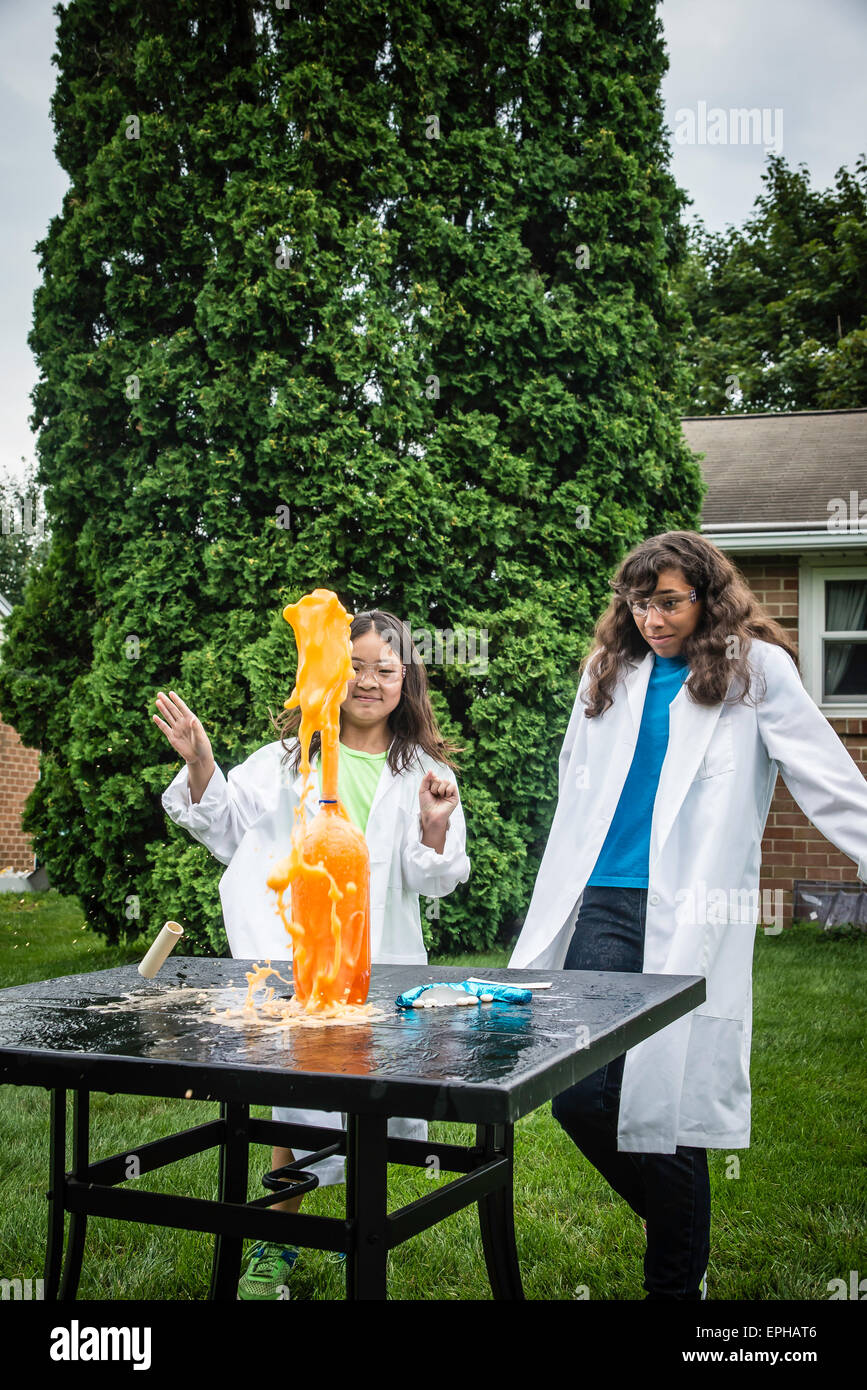 Mentos Coke Explosion High Resolution Stock Photography and Images - Alamy