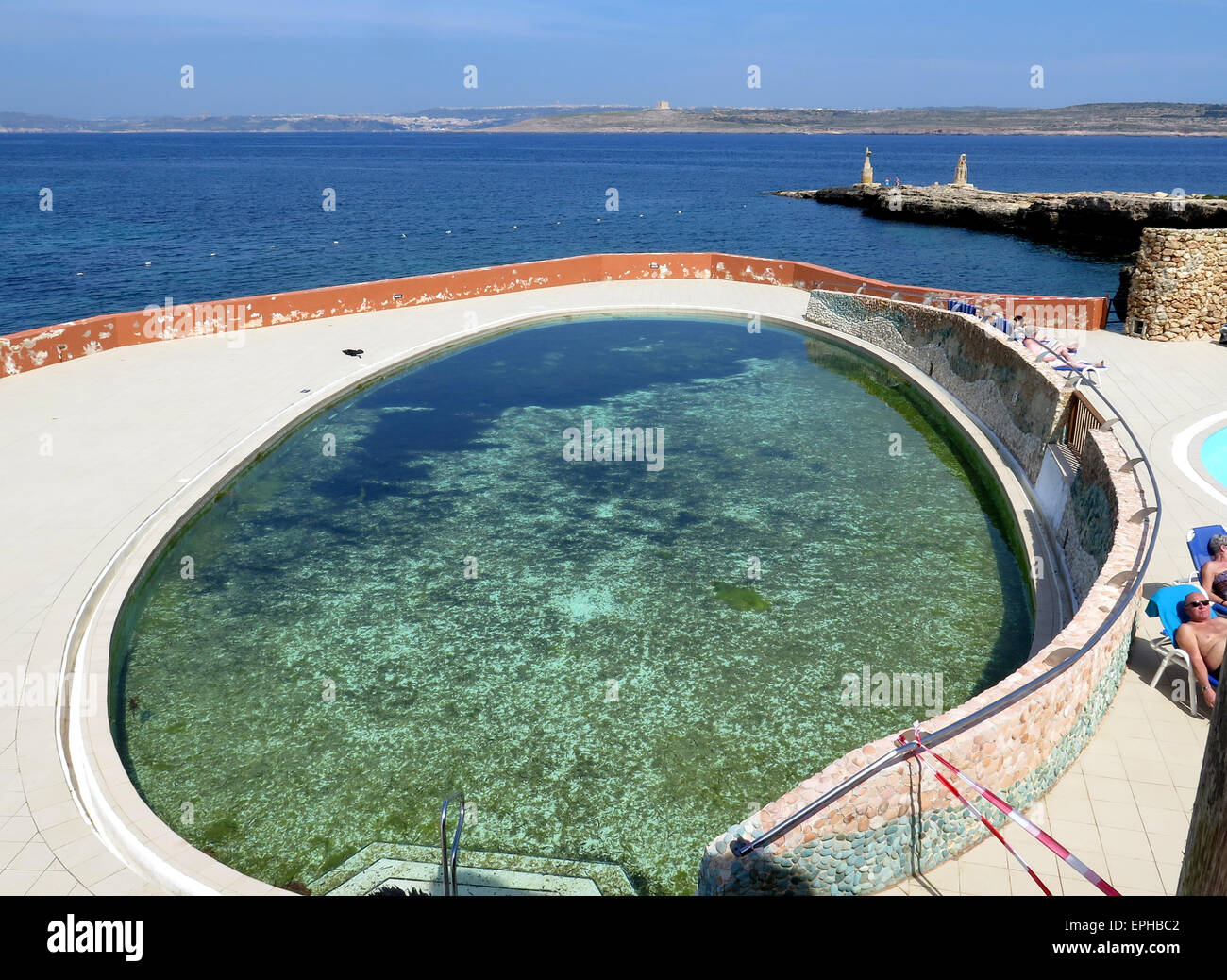 Dirty swimming pool hi-res stock photography and images - Alamy