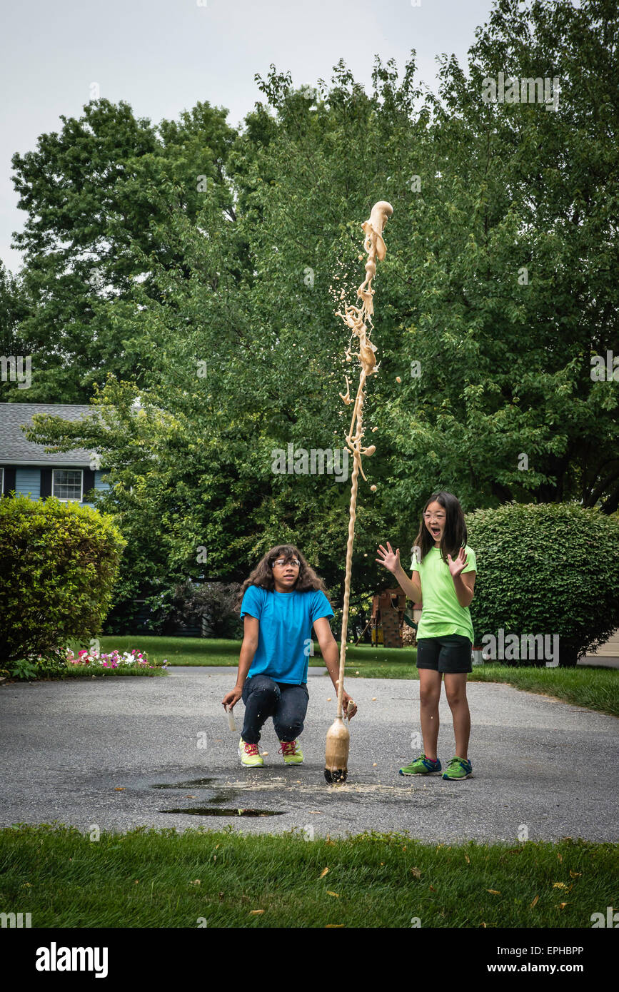 Cola explosion hi-res stock photography and images - Alamy