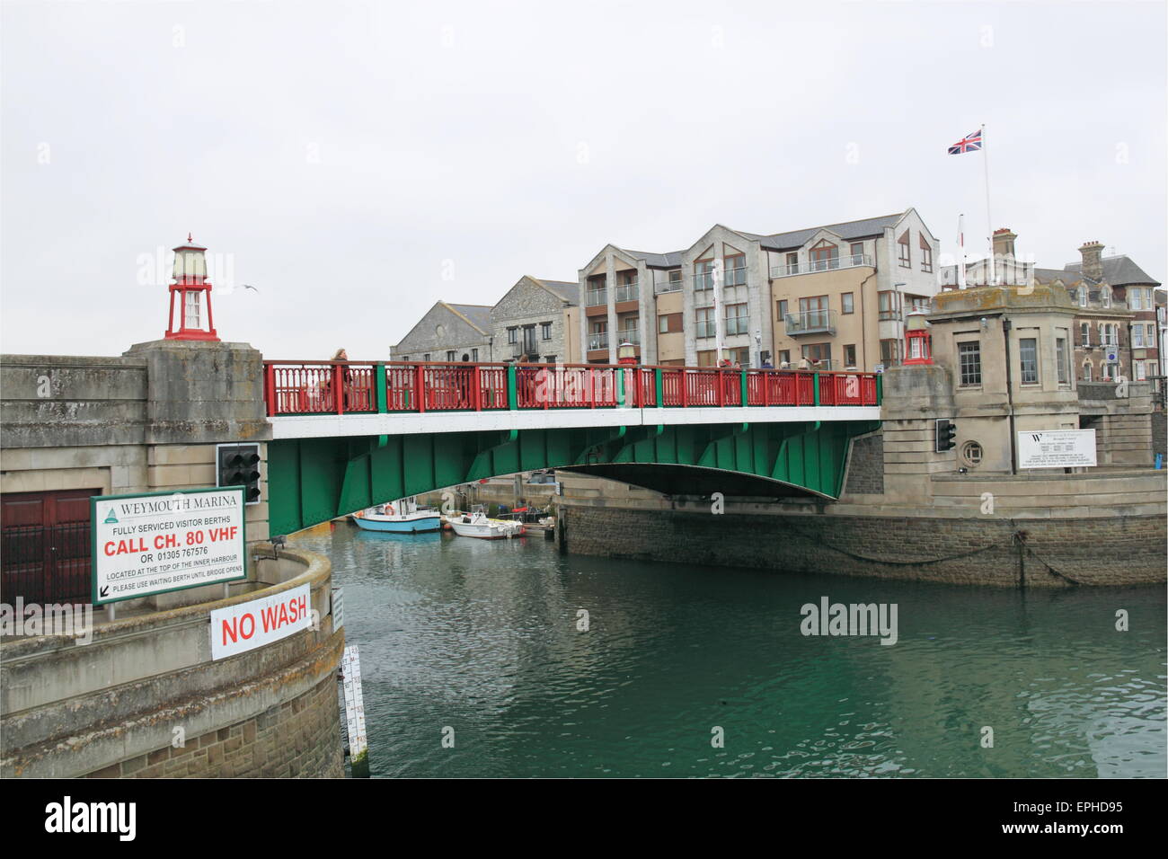 Town Bridge (double-leaf bascule lift bridge), Weymouth, Dorset ...