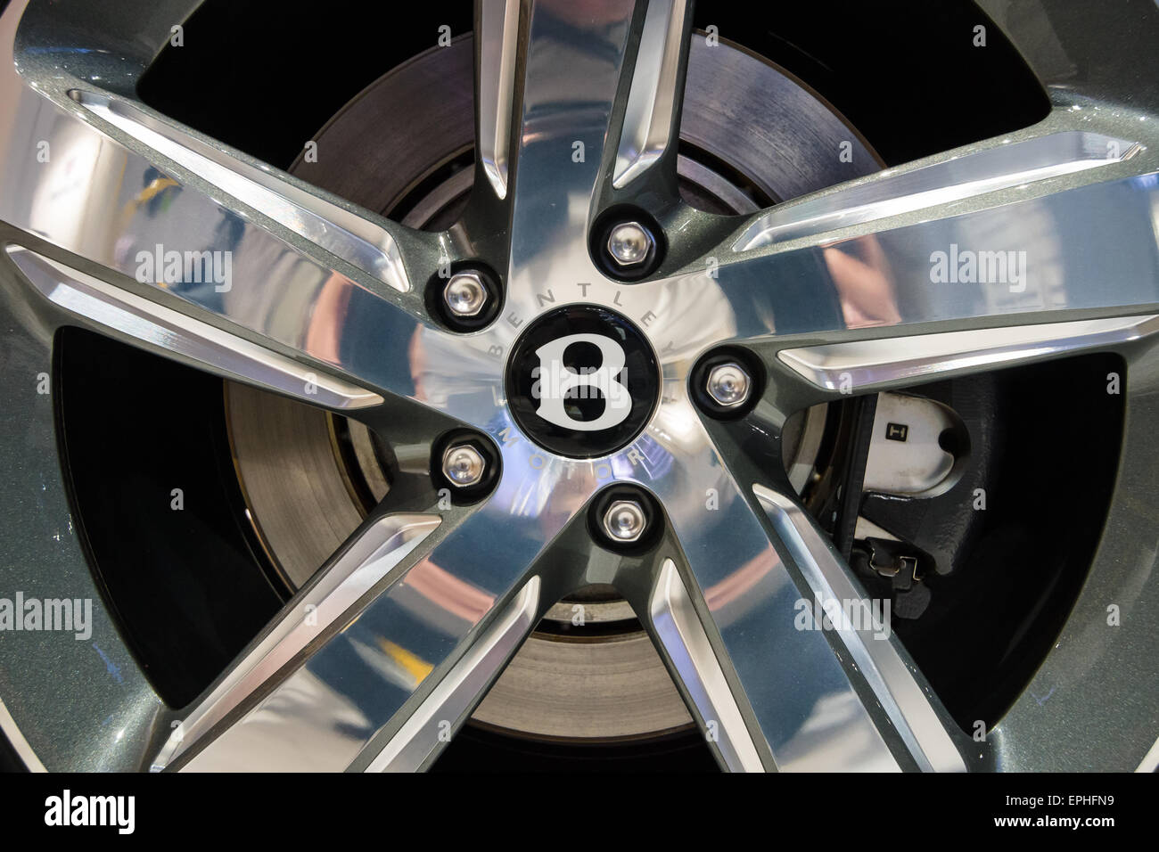 Wheels and braking system components of a full-size luxury car Bentley ...