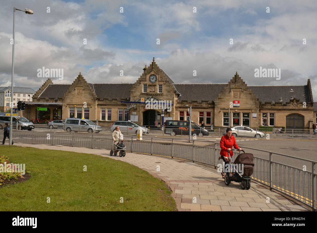 Stirling Railway Station, Scotland, UK - exterior view Stock Photo - Alamy