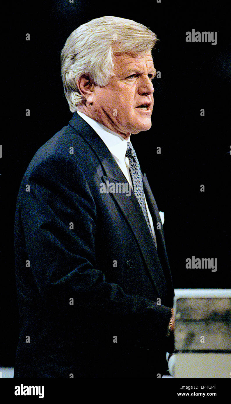 New york state senate in session hi-res stock photography and images ...