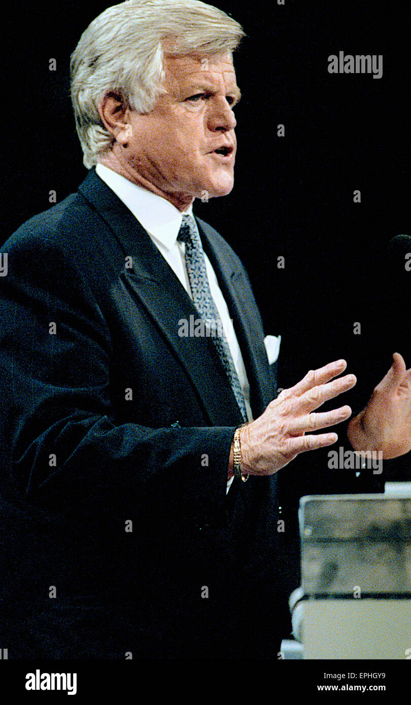 Ted kennedy 1992 hi-res stock photography and images - Alamy