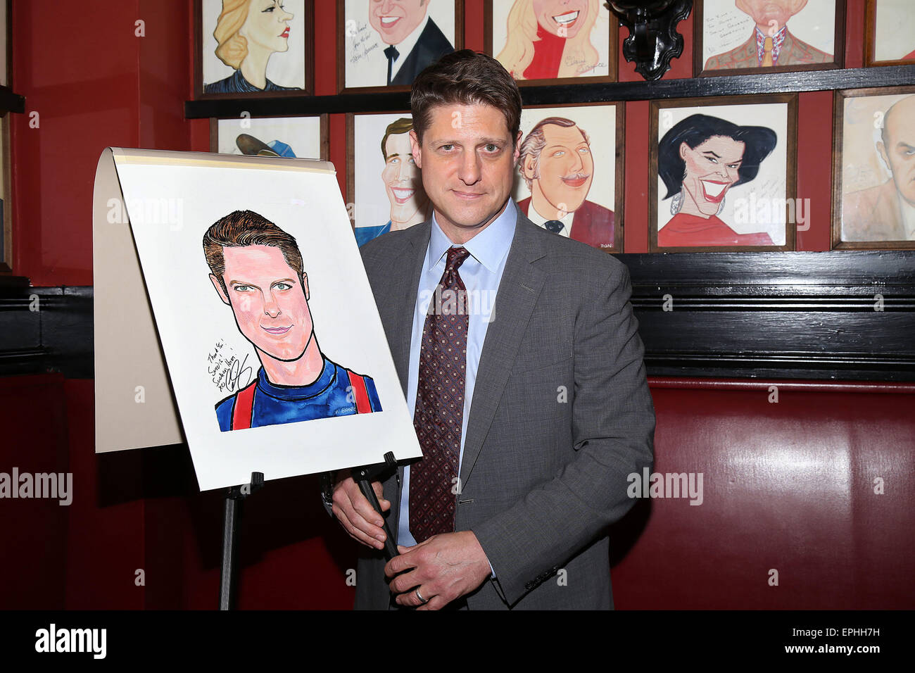 Christopher Sieber portrait unveiling at Sardi's famous theatre ...