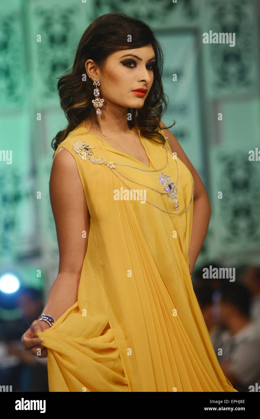 Lahore, Pakistan. 18th May, 2015. Pakistani model presents a summer ...