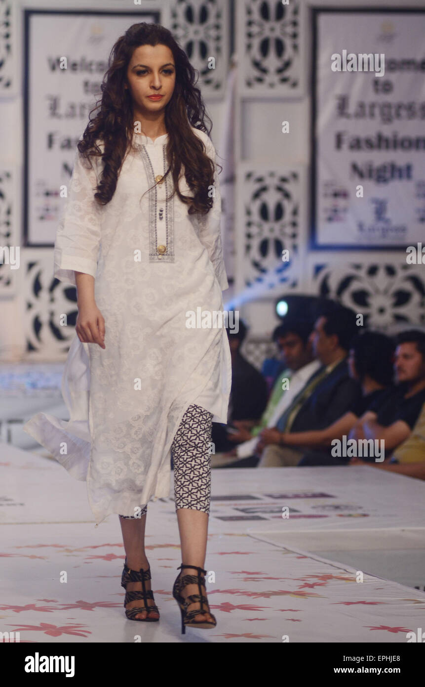 Lahore, Pakistan. 18th May, 2015. Pakistani model presents a summer ...