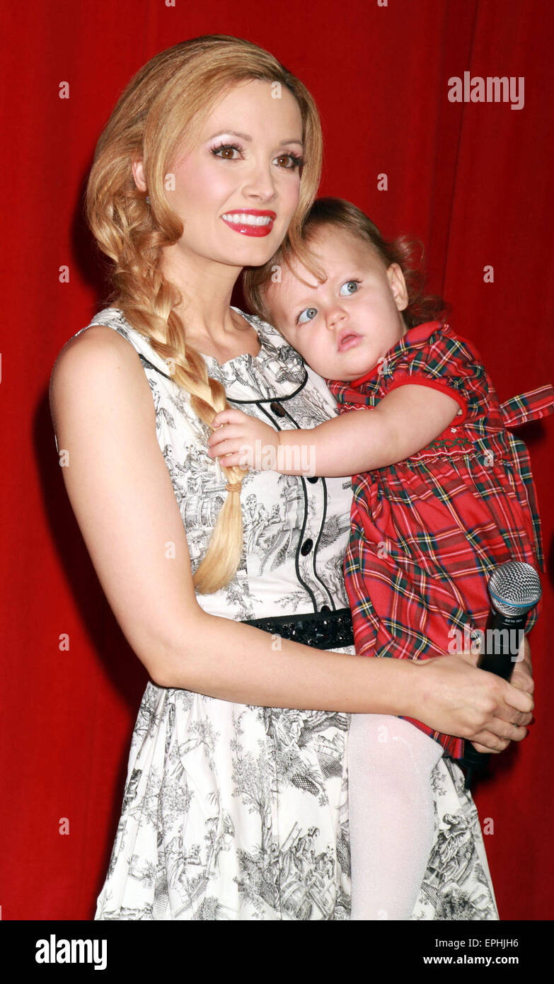 Holly Madison and daughter Rainbow Aurora Rotella at Dreamworks ...