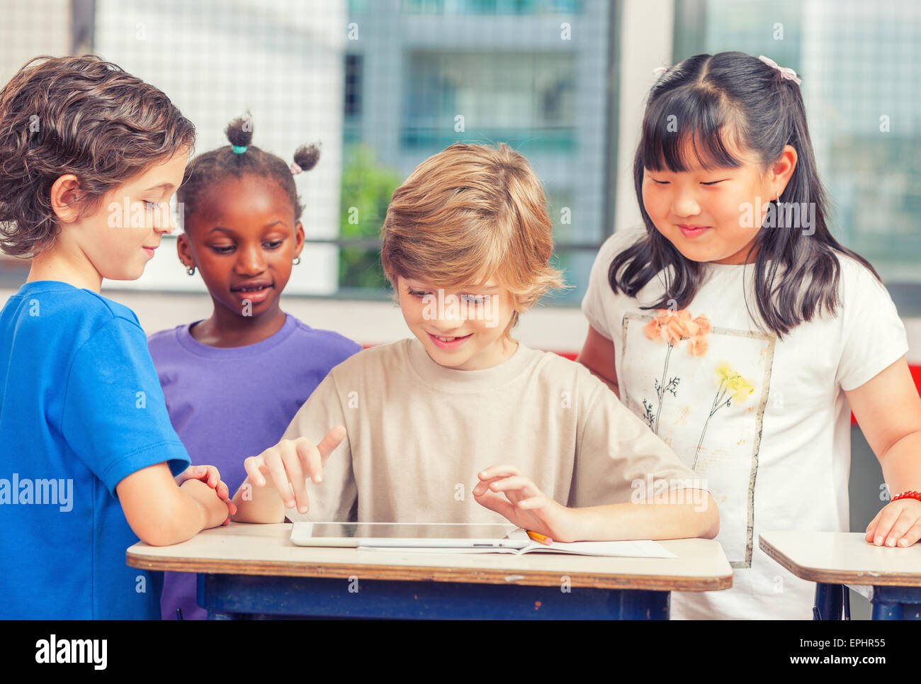 Multicultural classroom primary school hi-res stock photography and ...
