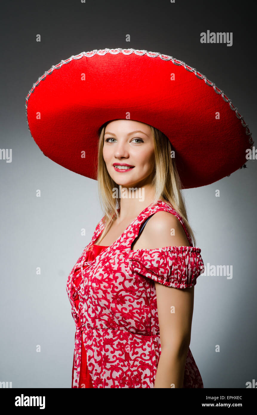 Woman wearing sombrero dancing hi-res stock photography and images - Alamy