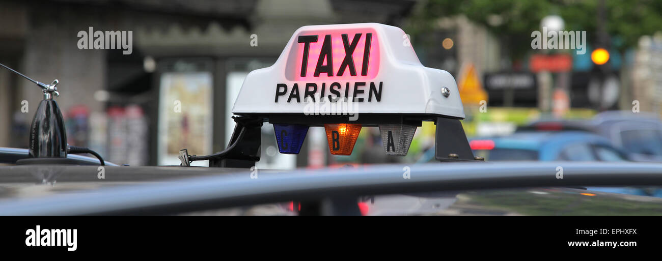 Paris taxi sign hi-res stock photography and images - Alamy