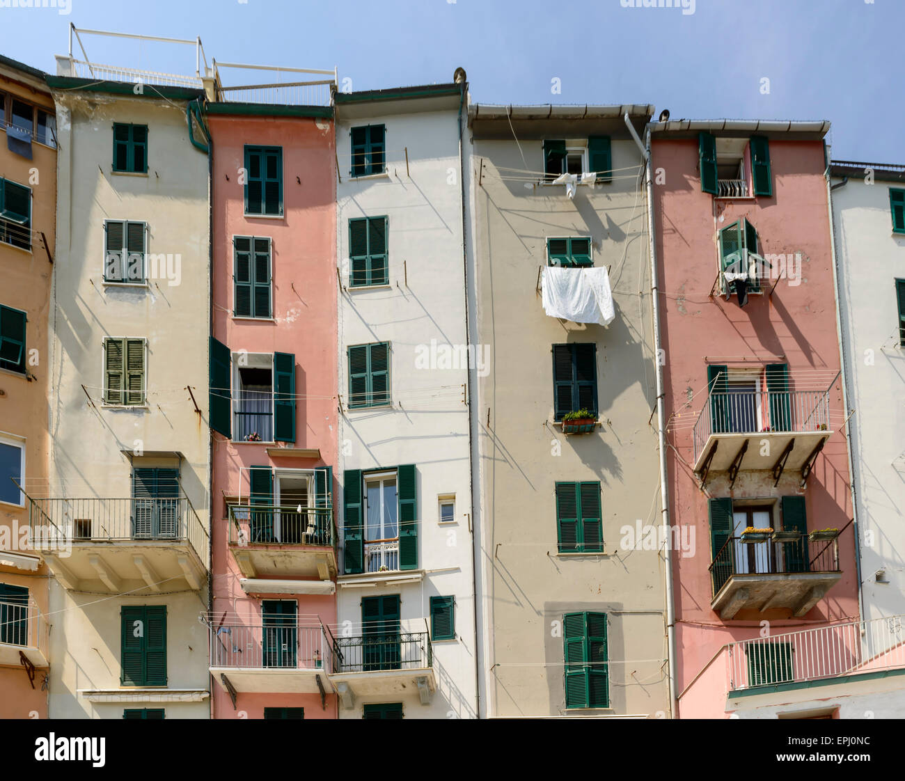 Row colorful historical houses hi-res stock photography and images - Alamy