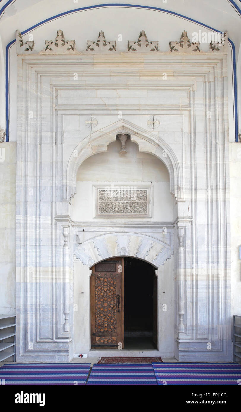Mosque shelf hi-res stock photography and images - Alamy