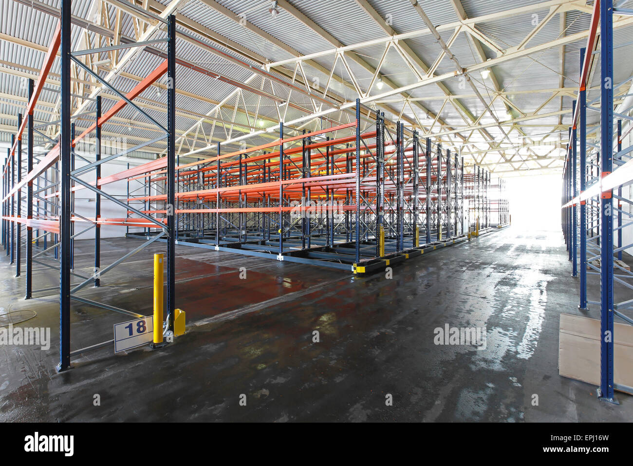 Roller Racking Stock Photos & Roller Racking Stock Images - Alamy