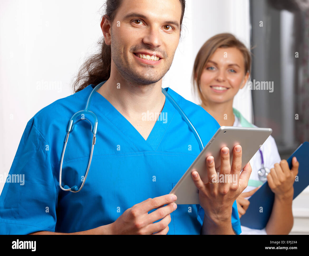 Doctors medics hi-res stock photography and images - Alamy