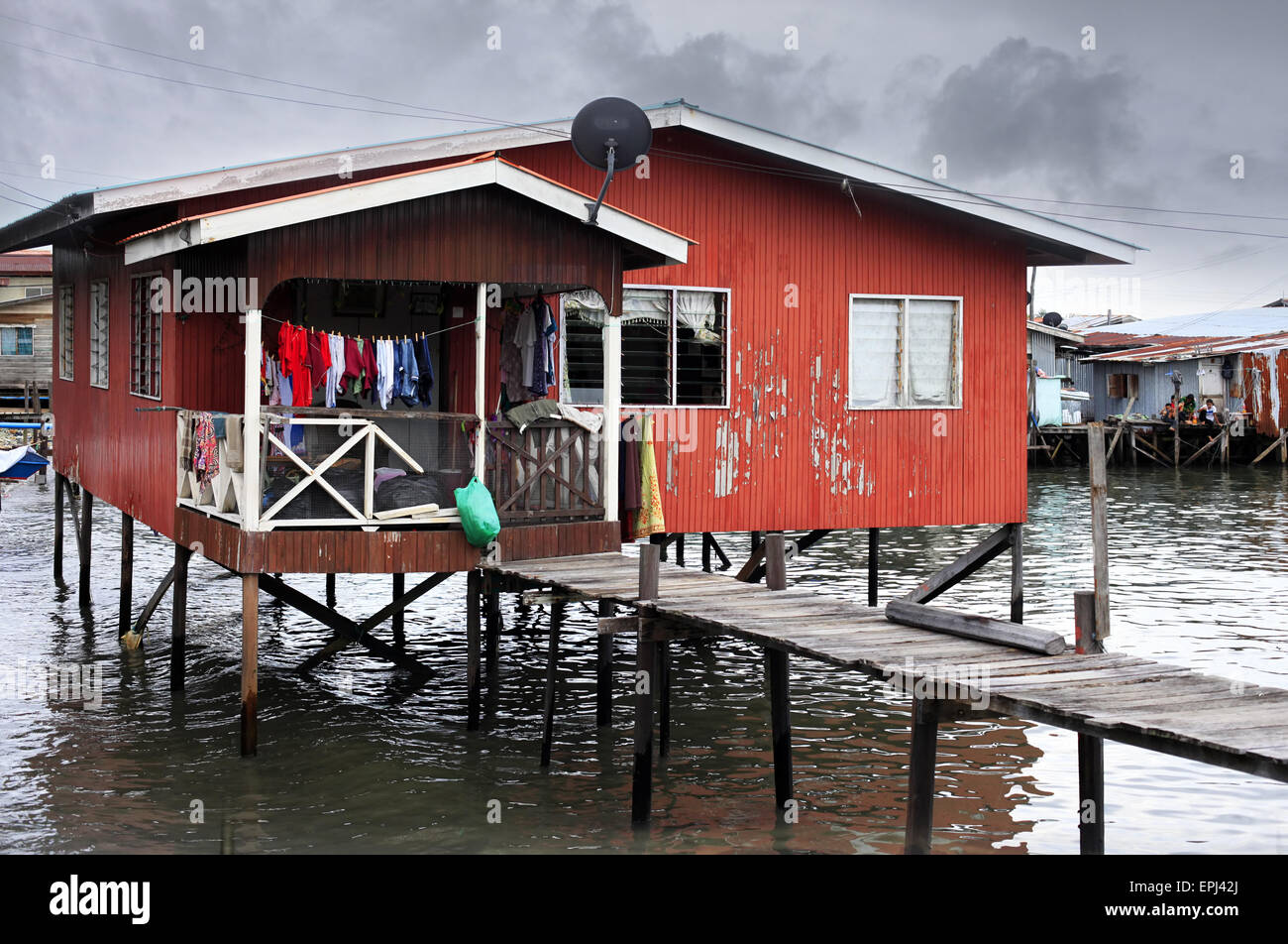 In slum hi-res stock photography and images - Alamy